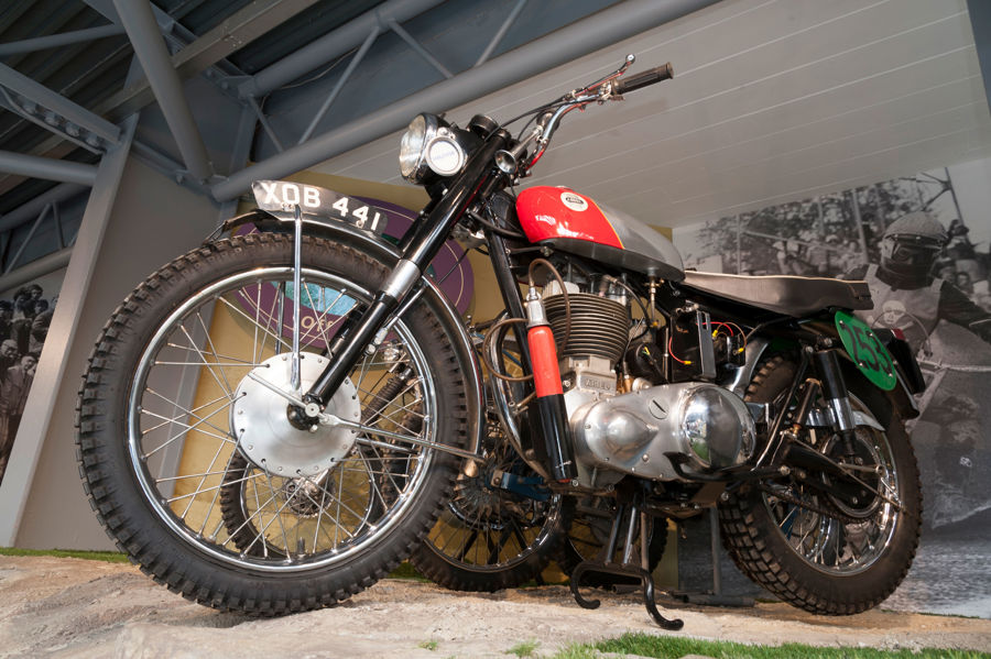 Ariel HT5