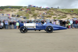 National Motor Museum begins centenary celebrations for World Land ...